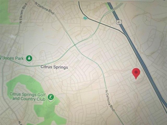 684 W Pitler Pl, Citrus Springs, FL 34434