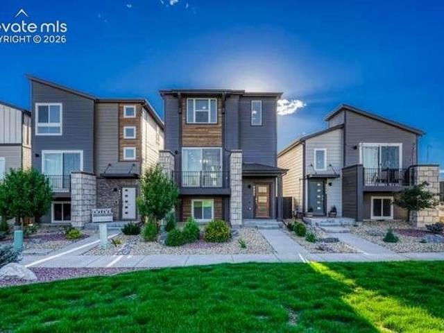 6855 Starry Night Ln, Colorado Springs, CO 80923