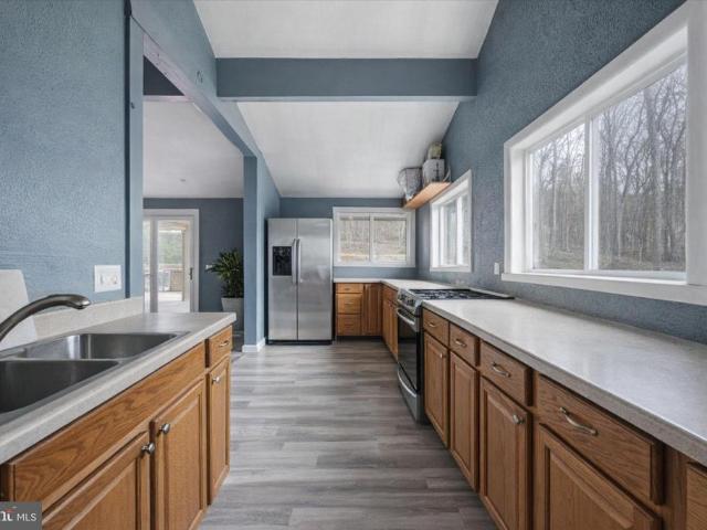 6856 Howellsville Road
