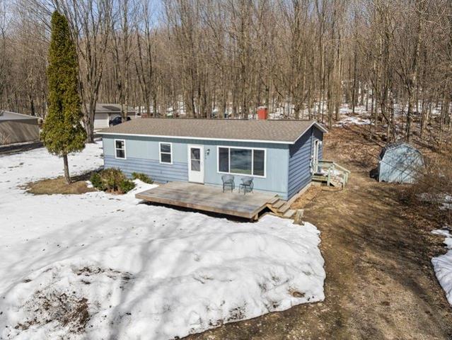 6856 River St, Benzonia, MI 49616