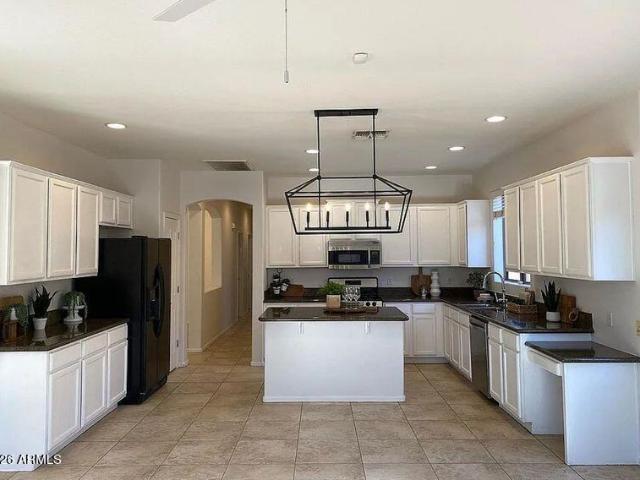 6857 S Birdie Way, Gilbert, AZ 85298 | MLS #7000 | Compass