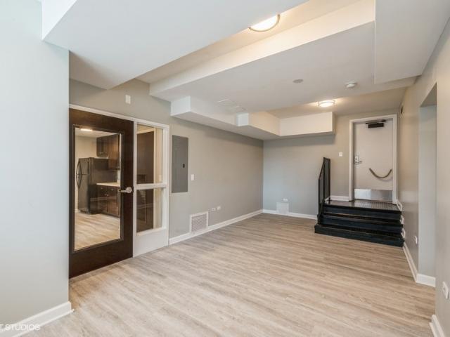 6857 S Ridgeland Avenue # 101