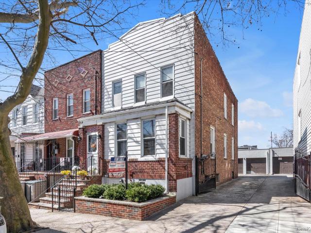 6858 76th Street