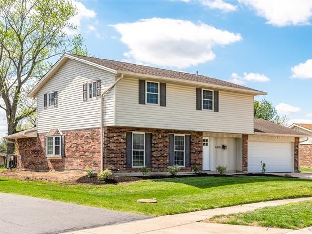 6850 Locustview Dr, Huber Heights, OH 45424