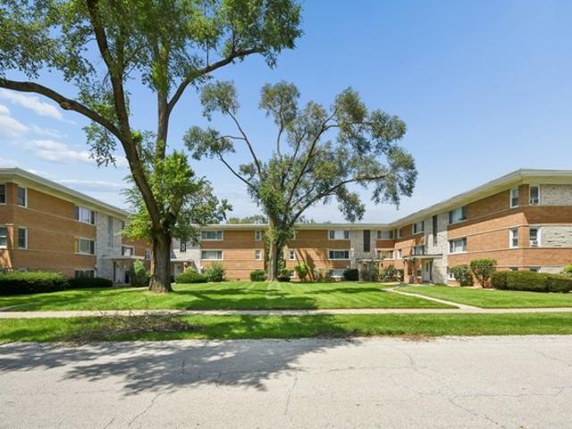 6850 W Lode Dr Apt 2A, Worth, IL 60482