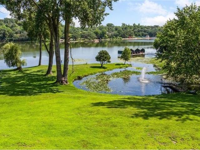 6851 Beach Rd, Eden Prairie, MN 55344