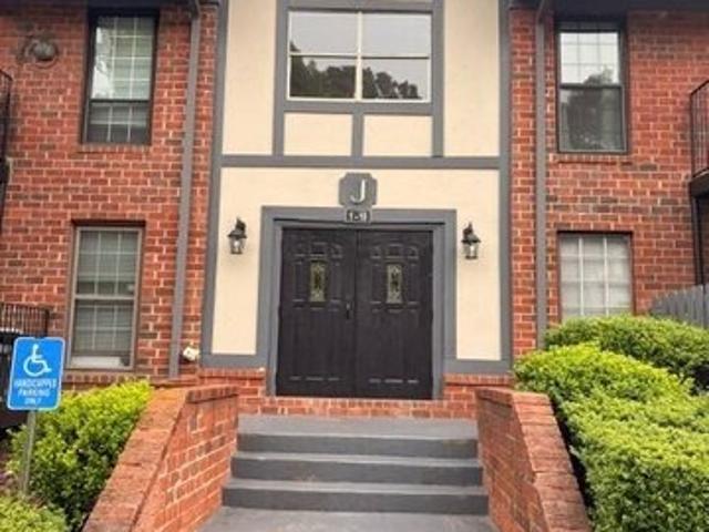 6851 Roswell Rd Apt J2, Sandy Springs, GA 30328