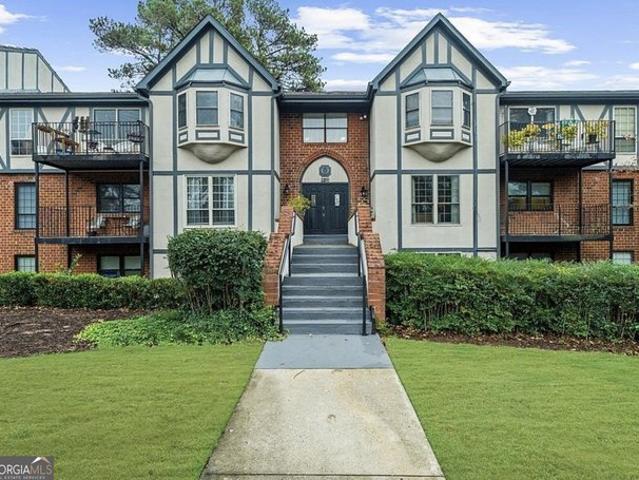 6851 Roswell Rd, Sandy Springs, GA 30328