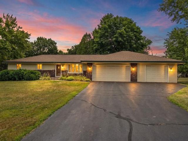 6851 Stong Box Cir, Roscoe, IL 61073