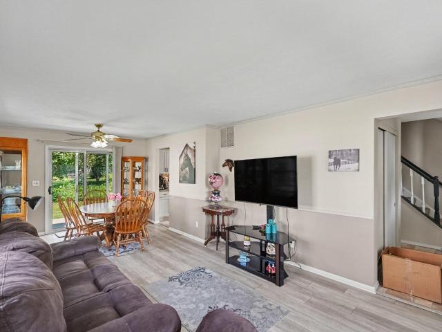 6851 Vantage Court