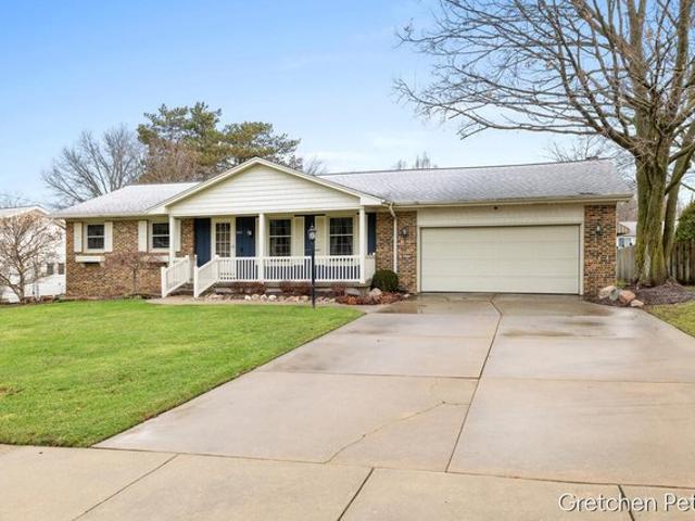 6852 Aleda Ave SE, Grand Rapids, MI 49508