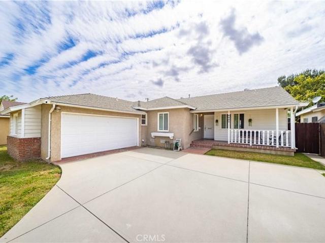 6853 Vanalden Ave, Reseda, CA 91335