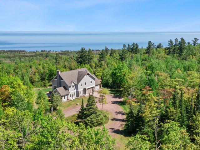 685 Cuttingwood Road