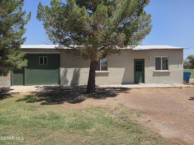 685 Borrego Rd, San Elizario, TX 79849