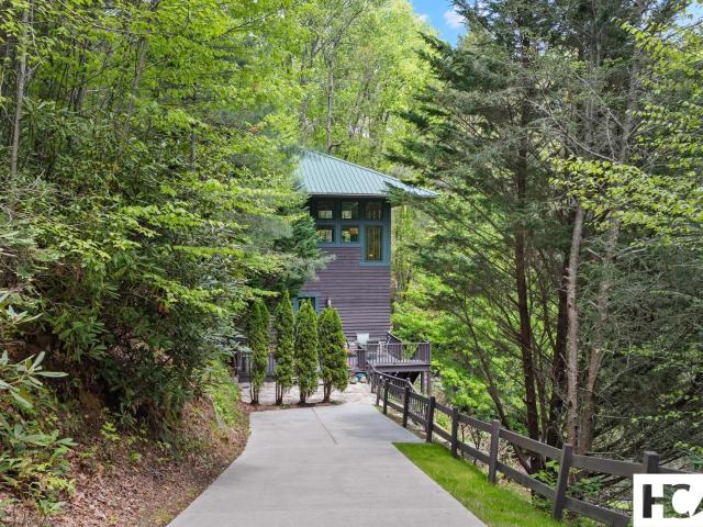 685 Gold Mine Road