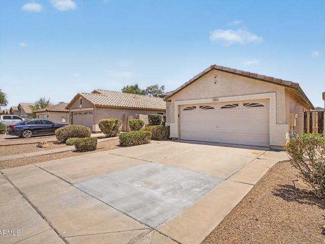 685 e cantebria drive