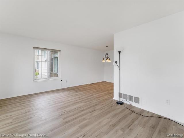 685 E Fox Hills Drive # 67