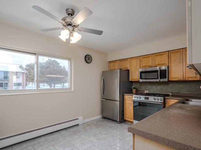 685 E Fullerton Avenue # 201