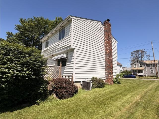 685 E Main Street