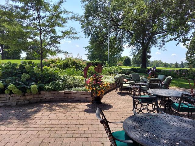 685 Hidden Creek Trail, Mendota Heights, MN 55118 | MLS #6707
