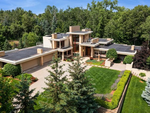 685 Hidden Creek Trail