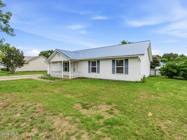 685 Old Cheraw Highway