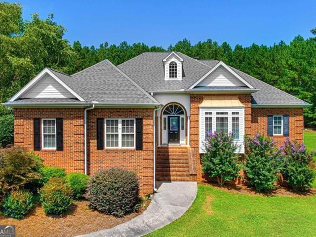 685 Melody Ln, Hartwell, GA 30643
