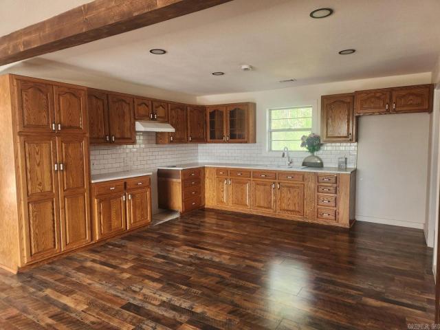 685 S 9th Street
