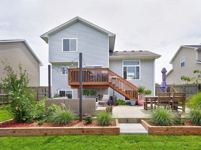685 SE Woodcreek Drive