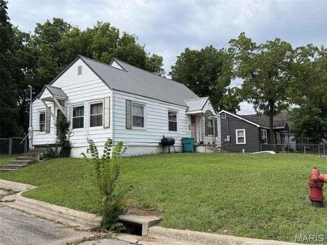 685 W 2nd St, Lebanon, MO 65536
