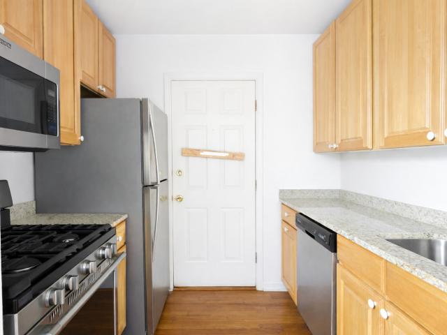 685 W Wrightwood Ave, Unit 3N, Chicago, IL 60614 | MLS #12617 | Compass