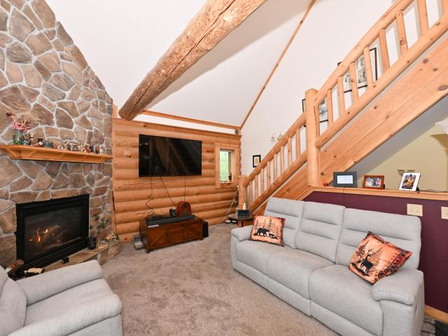 685 Williams Dr
