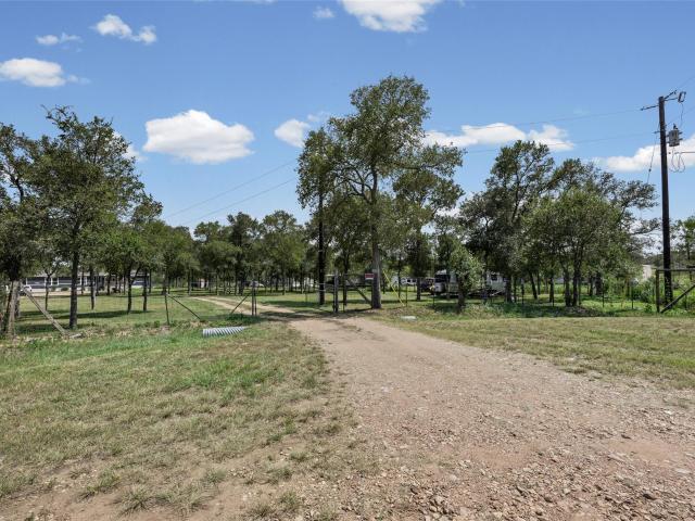 685 Thousand Oaks Dr