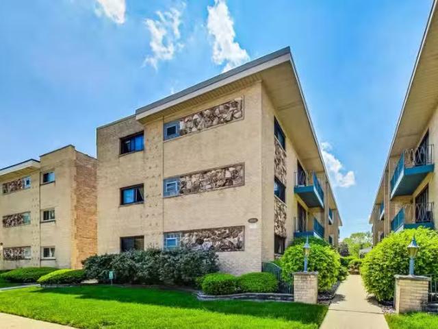 6864 N Northwest Hwy #1B, Chicago, IL 60631 MLS 12199677