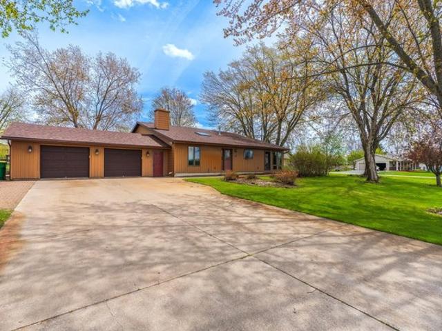 6864 Dairyland Ln, Rudolph, WI 54475