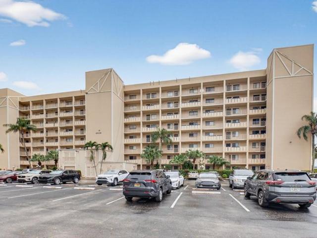 6866 Huntington Ln Apt 607, Delray Beach, FL 33446