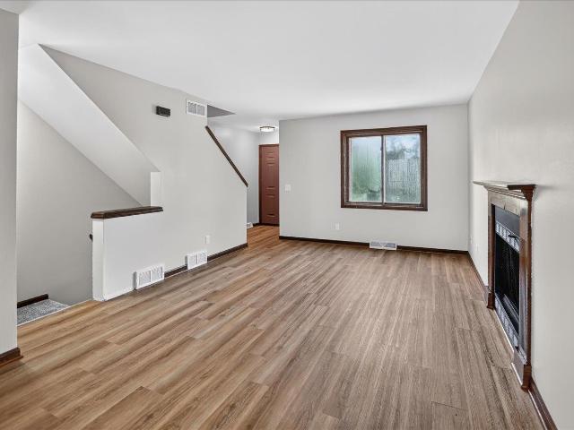 6866 Park Ridge Drive