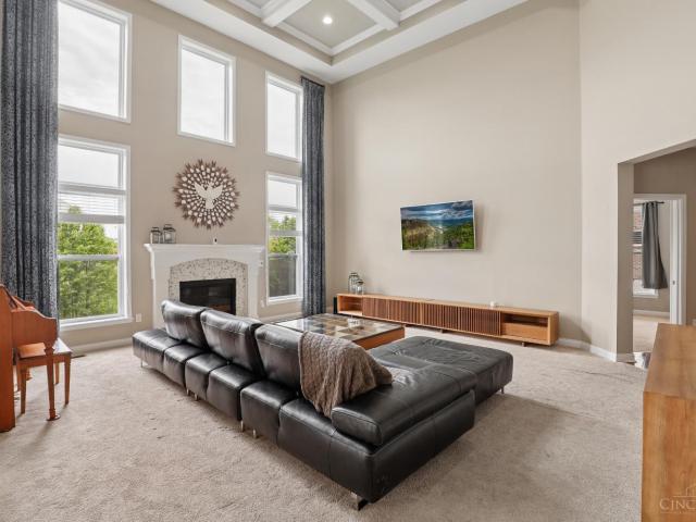 6867 Roberts Park Drive