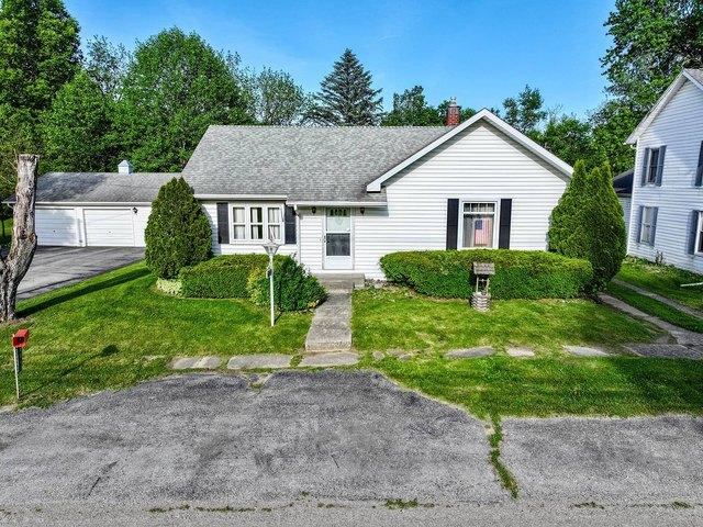 6869 Front St, Spencerville, IN 46788