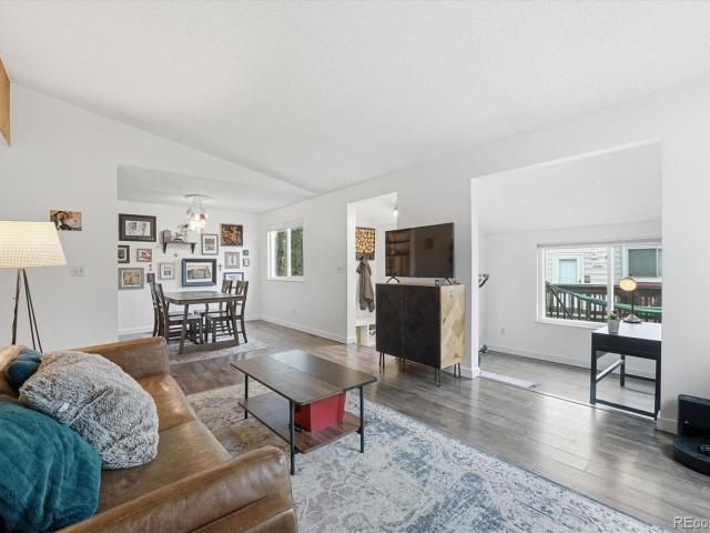 6860 E Mississippi Avenue # E