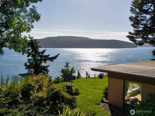 6860 Salmon Beach Rd S, Anacortes, WA 98221