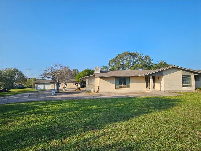 6862 Lake View Drive