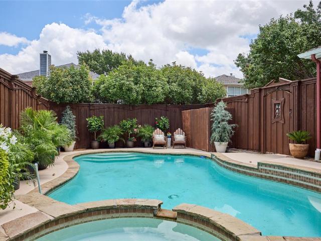 6862 Richmond Drive