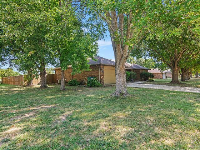 6863 W Cactus Street