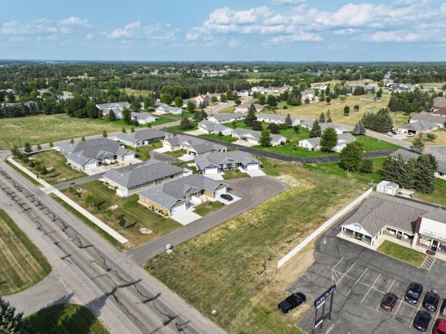 686 688 Voyager Drive