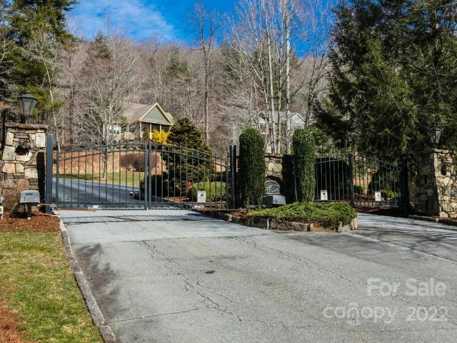686 Crossvine Trail, Unit 4AC, Laurel Park, NC 28739 | MLS #3831 | Compass
