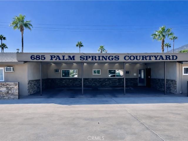 686 E Cottonwood Rd, Unit A, Palm Springs, CA 92262 | MLS #NP26075 | Compass