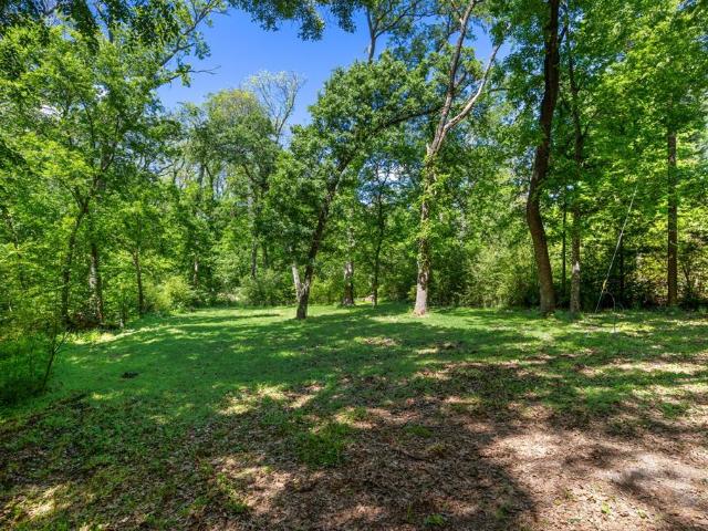 686 E Shore Dr, Wills Point, TX 75169 | MLS #21235 | Compass