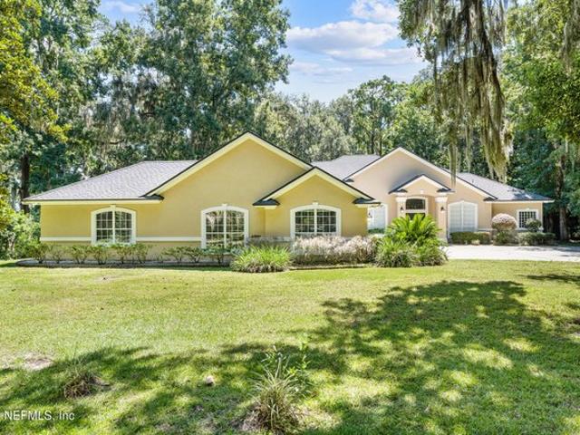 686 Frederic Dr, Fleming Island, FL 32003
