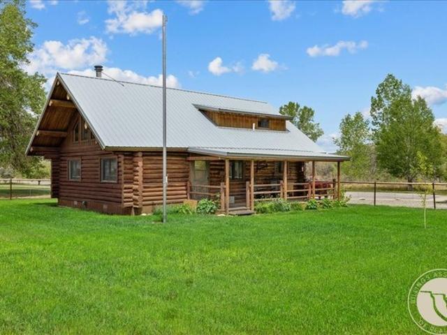 686 Highway 72, Belfry, MT 59008